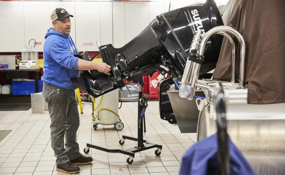 Service Department - Hallberg Marine