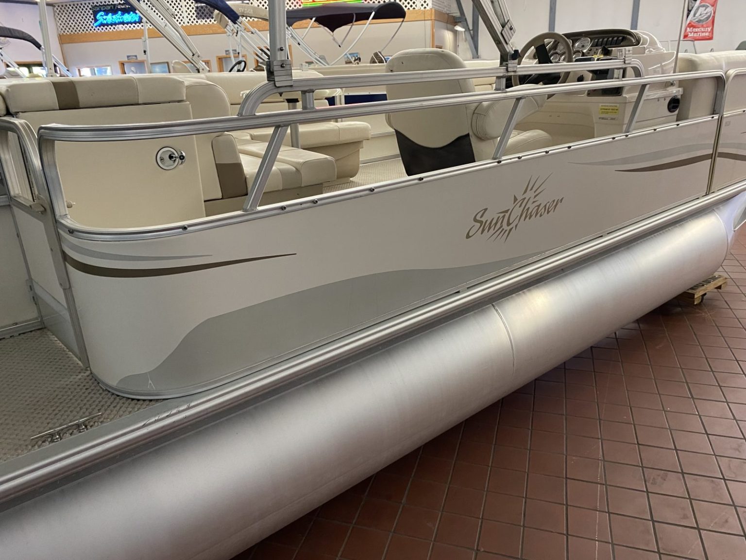 2007 Suncruiser 20′ - Hallberg Marine