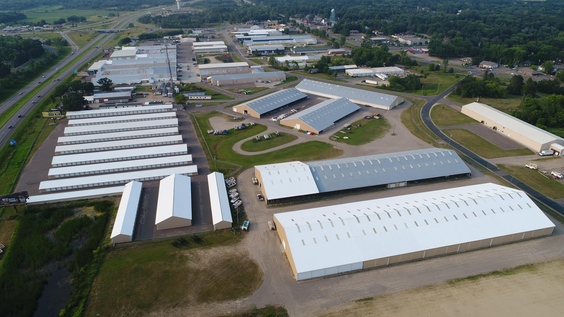 Winter Boat Storage - Hallberg Marine