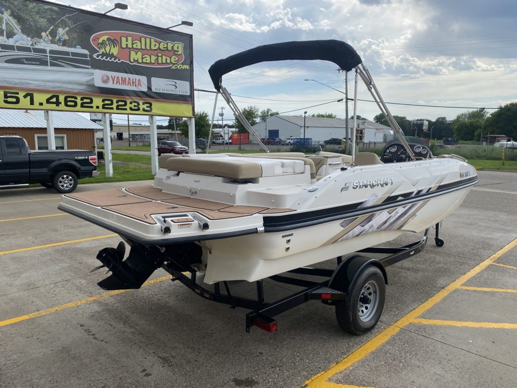 StarCraft StarStep 221 Deck Boat - Hallberg Marine