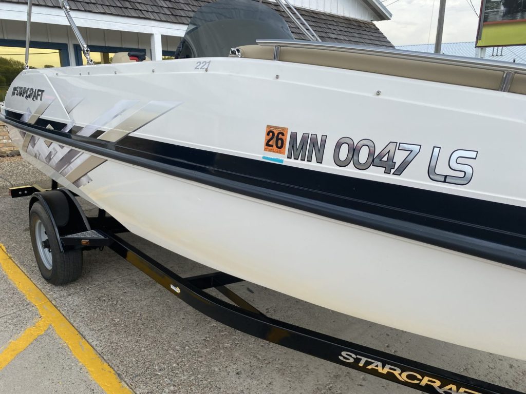 StarCraft StarStep 221 Deck Boat - Hallberg Marine