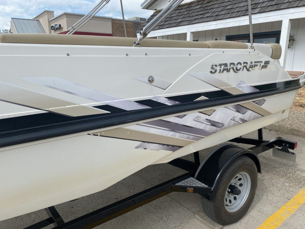 StarCraft StarStep 221 Deck Boat - Hallberg Marine