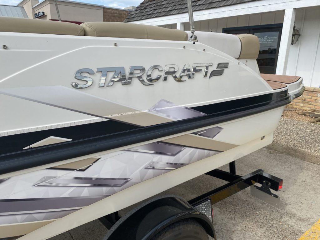 StarCraft StarStep 221 Deck Boat - Hallberg Marine