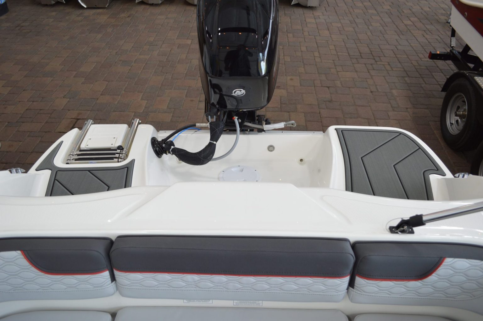 Bayliner M15 - 15′ 2″ - Hallberg Marine