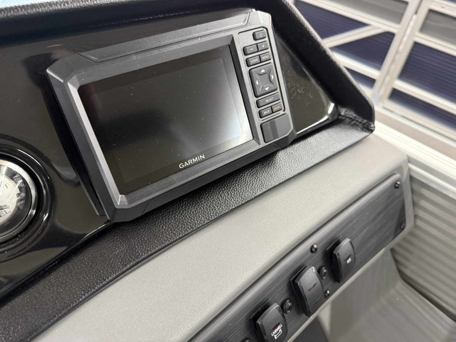 2026 Bennington 188 SF | 4-Corner Fish - Hallberg Marine