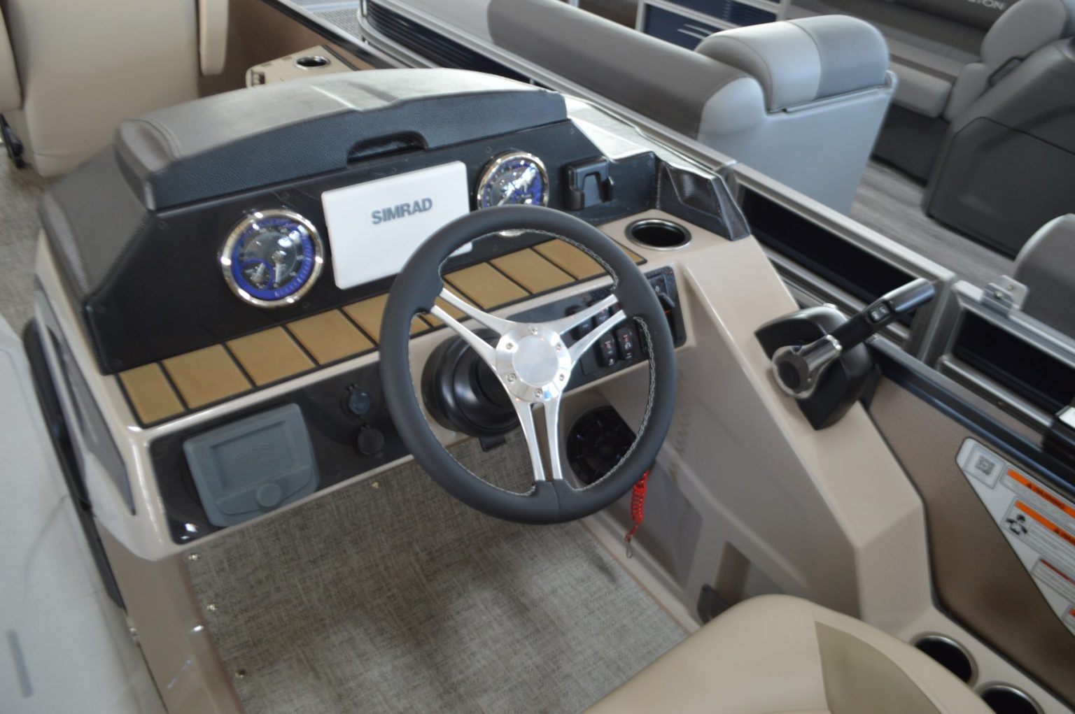 Premier 230 Sunsation Angler 4PT PTX - 24′ 9″ - Hallberg Marine