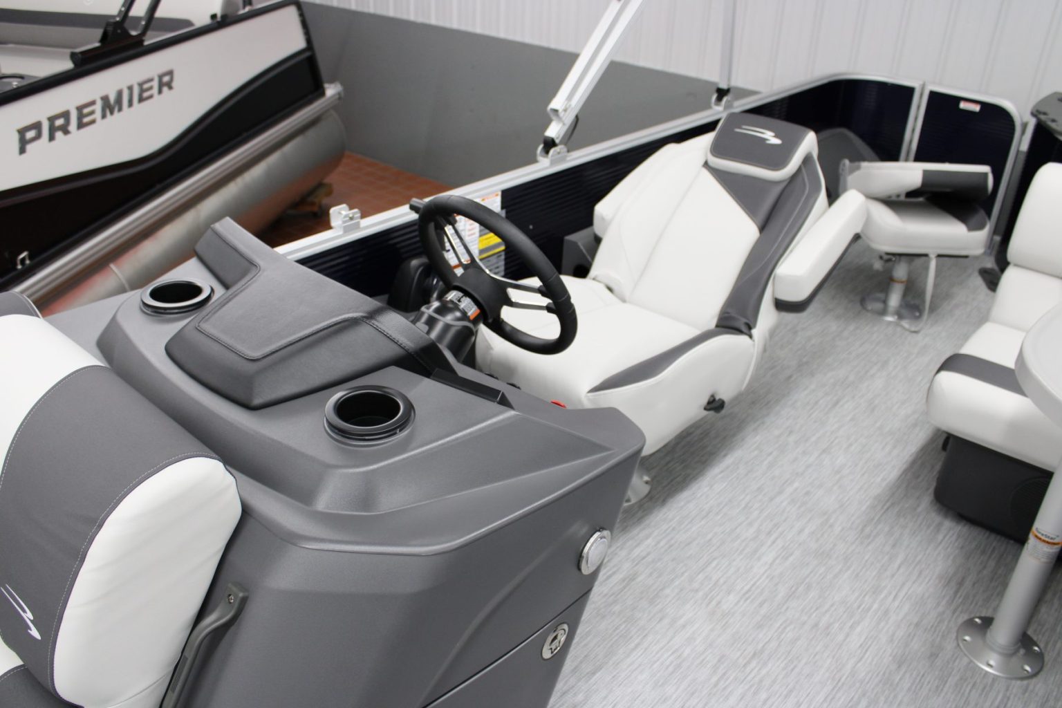 Bennington 22 SFC S-One - 22′ 11″ - Hallberg Marine