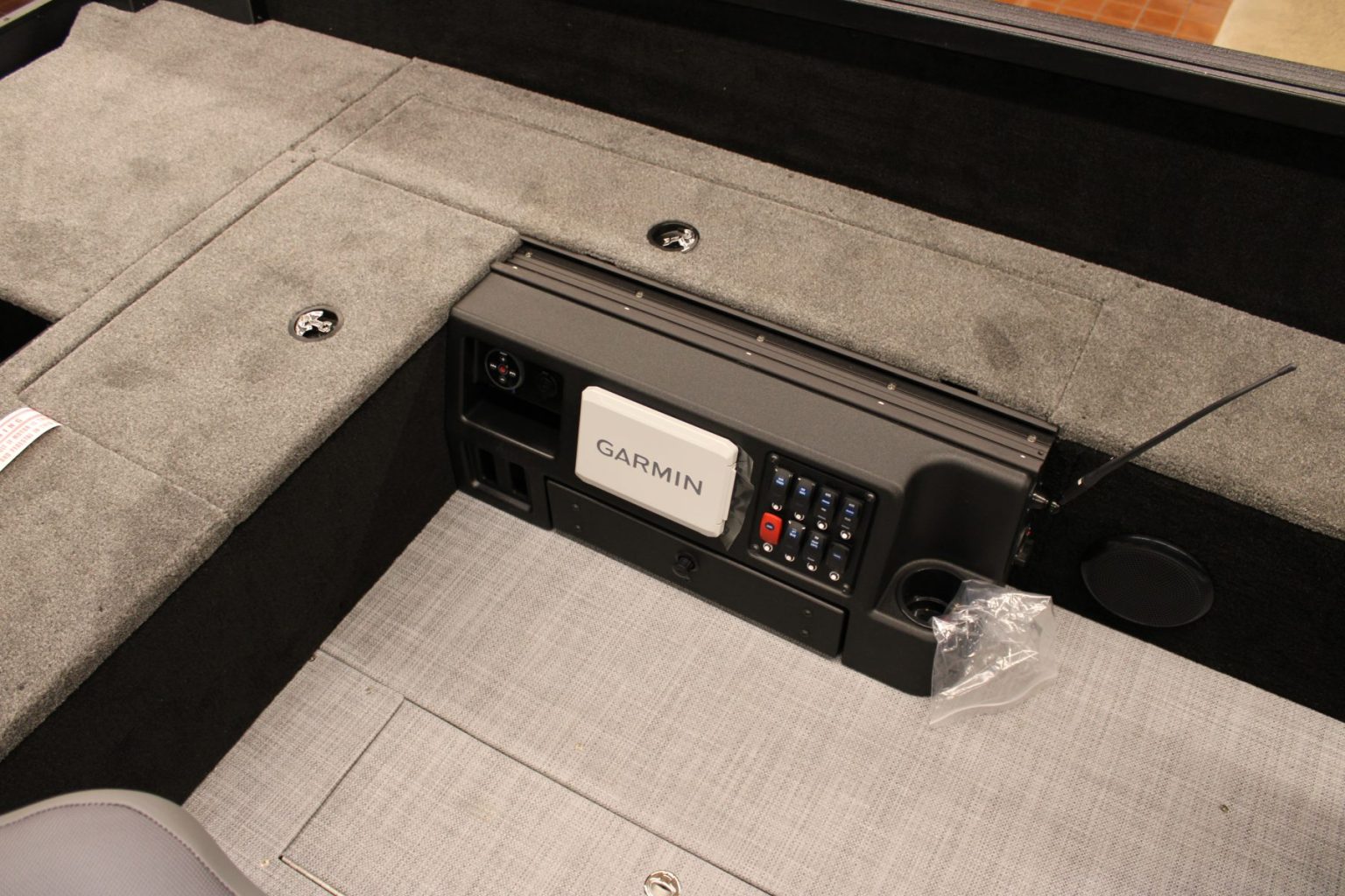 Alumacraft 185 Competitor X Tiller - 20′ 2″ - Hallberg Marine